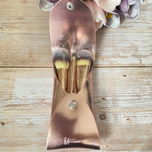 it cosmetics | Makeup | It Cosmetics Heavenly Luxe Onthego Brushes ...